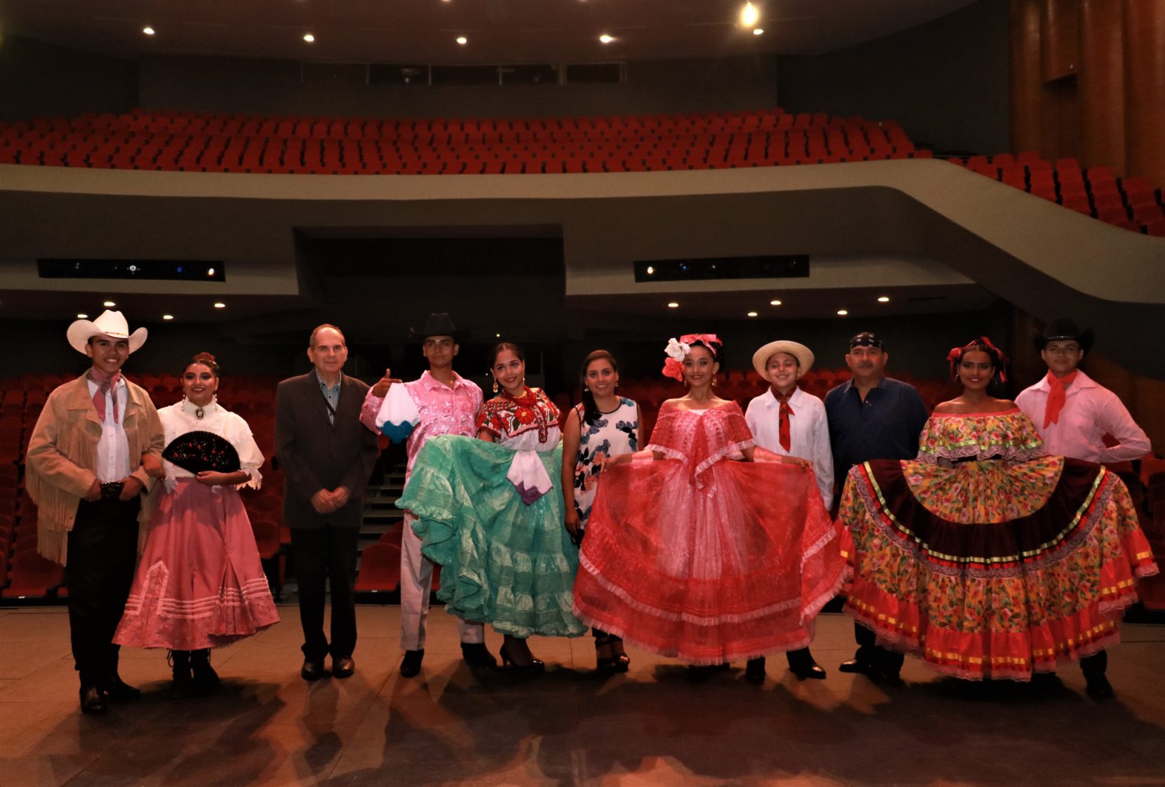 Mitote Folklórico reconoce tradiciones dancísticas de México : CONARTE ...