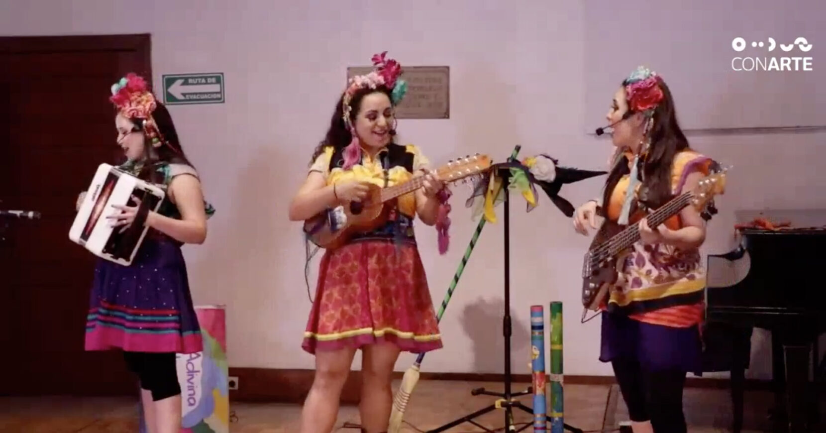 Sandunga pone a cantar y bailar a los niños en sus casas : CONARTE ...