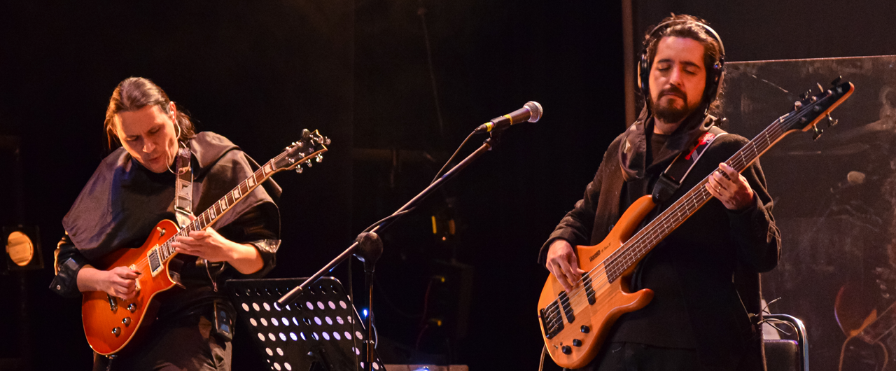 DESCUBRE PÚBLICO UN UNIVERSO MUSICAL SUI GÉNERIS CON RÁJULA EN EL ...